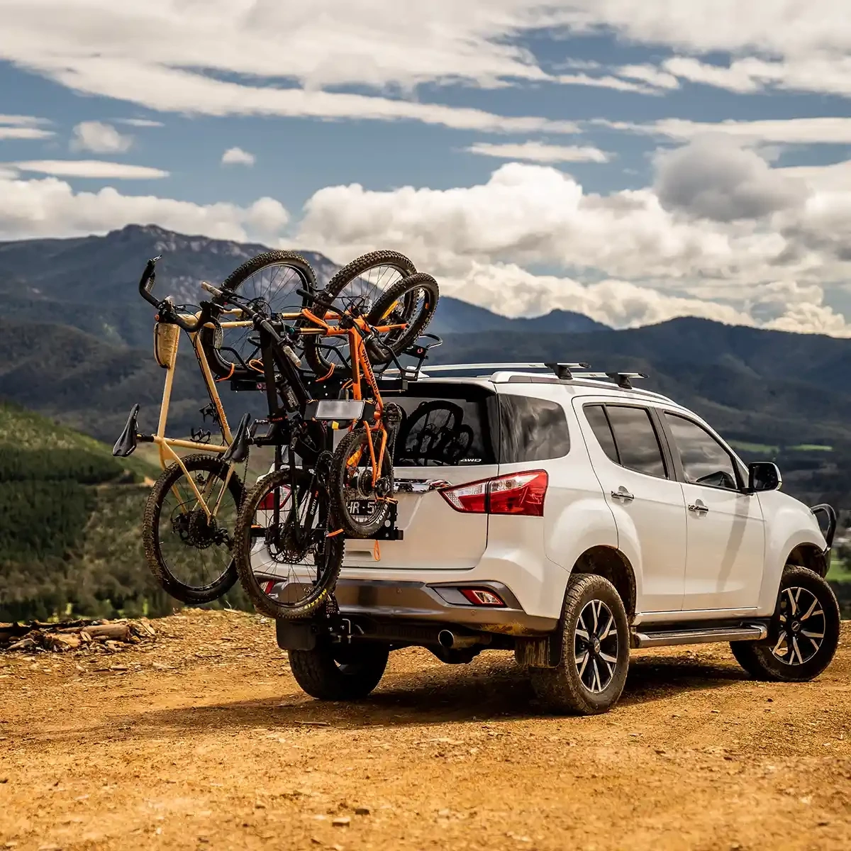 Pajero bike rack store